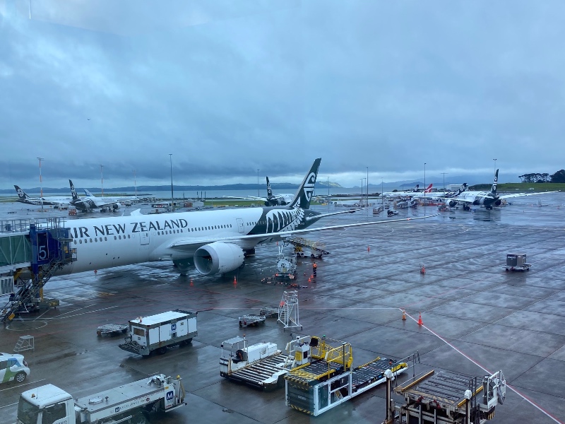 Boeing 787 Engine Problems Ground Aircraft