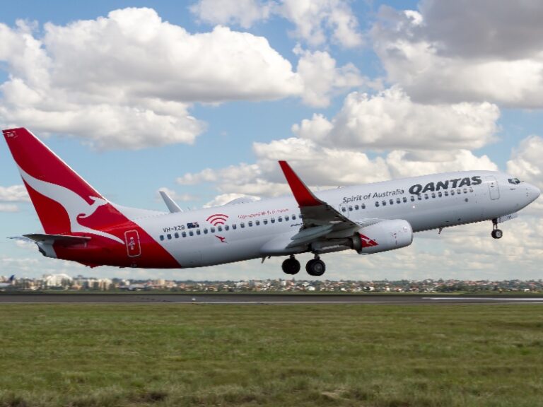 Qantas' Limited Boeing 737 Seatback Entertainment