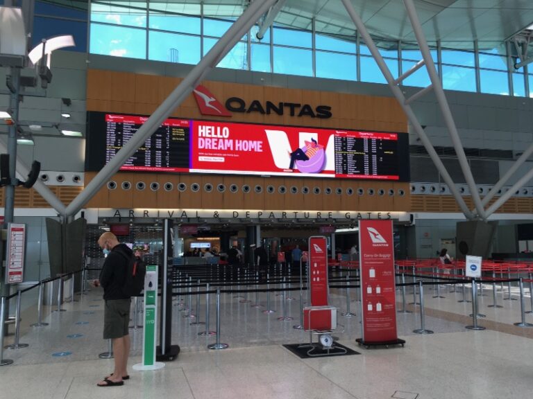 The Ultimate Qantas Gold Status Guide ️ - Australian Frequent Flyer