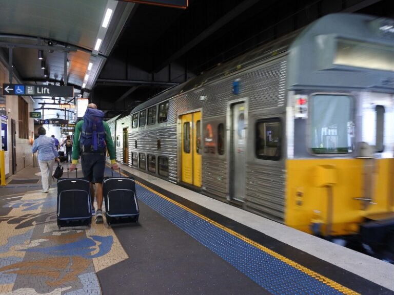 Tap On to Sydney Trains with a Credit Card