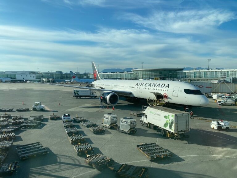 Air Canada 787 Economy Class Review - Australian Frequent Flyer