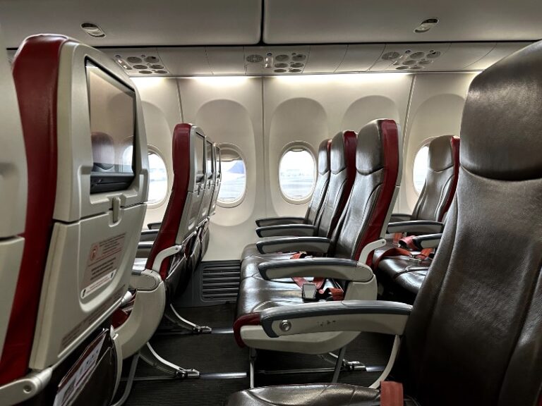 Batik Air Indonesia Boeing 737 Economy Class Review