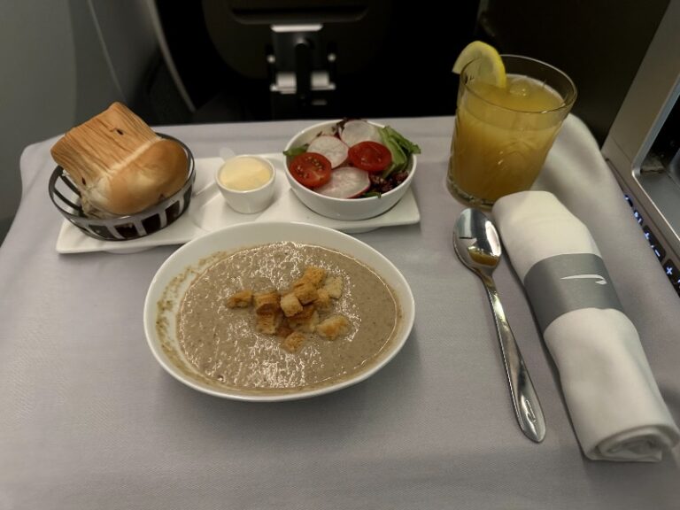 Review: Club World on the British Airways Boeing 787