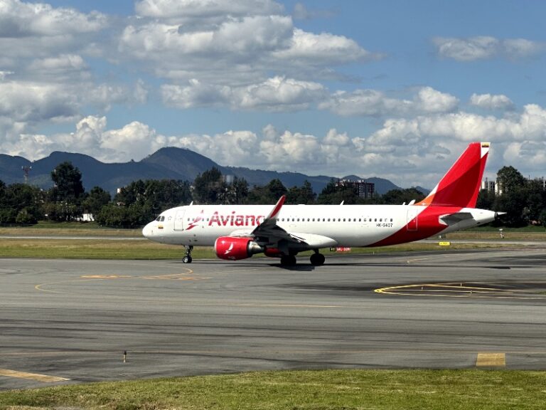 Avianca Airbus A320 Economy Class Review
