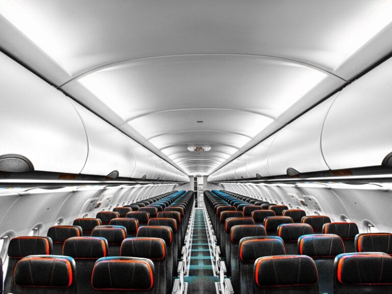 Avianca Airbus A320 Economy Class Review