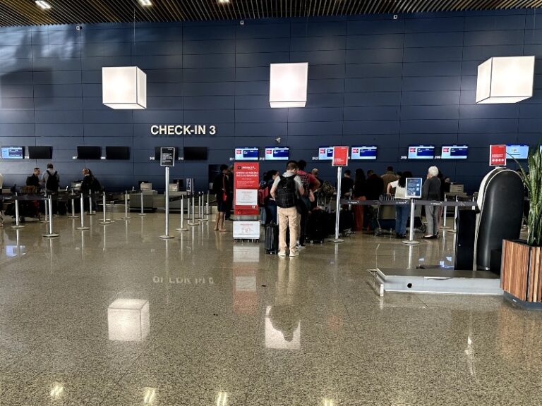 Avianca Airbus A320 Economy Class Review