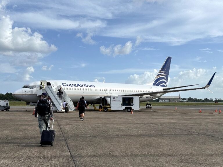 Copa Airlines Boeing 737 Economy Class Review