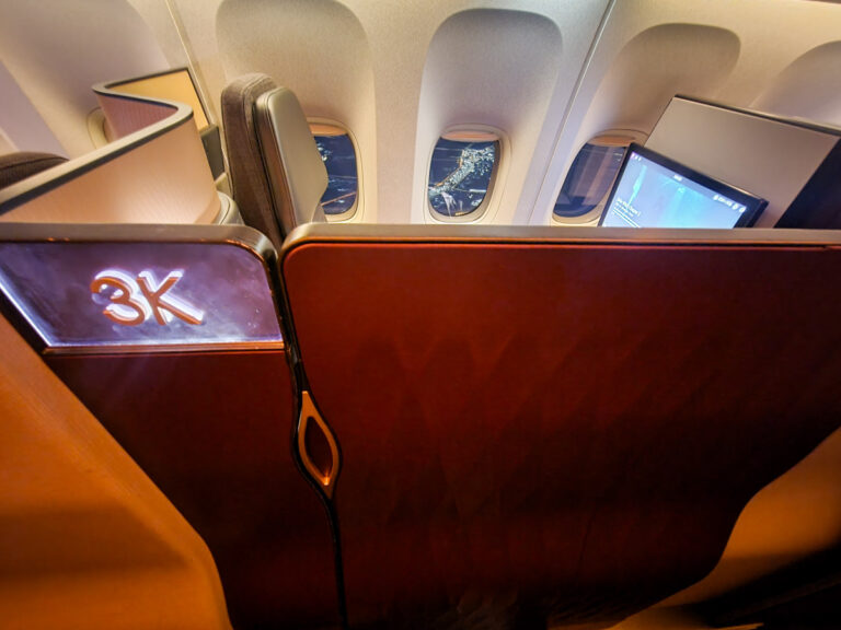 Qatar Airways Boeing 777 Qsuite Business Class Review