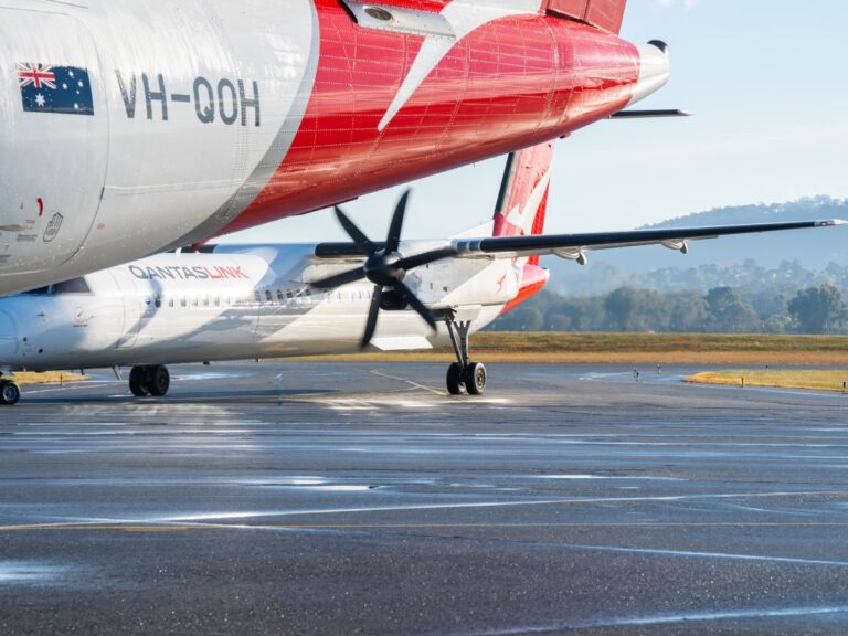 QantasLink Receives First of 14 Q400s from WestJet